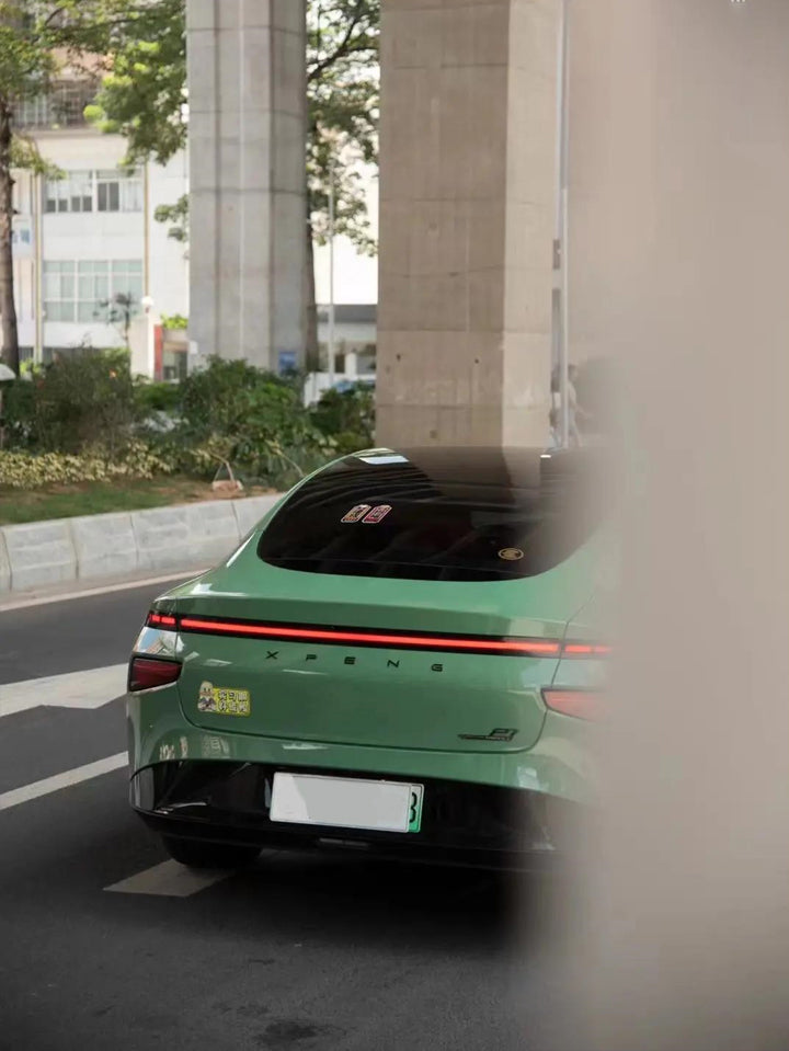 Porsche Oniun Green Gloss – Resto Wraps